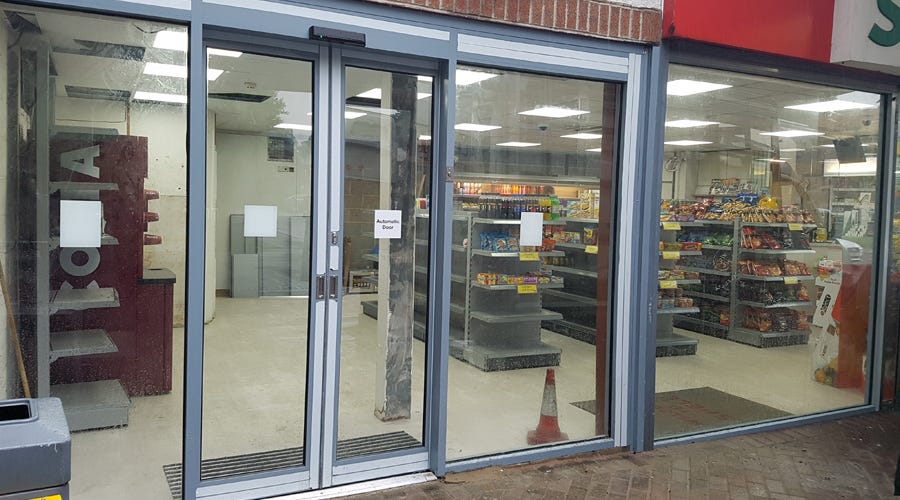 6 important tips to consider when you install shutter shopfronts in UK ...
