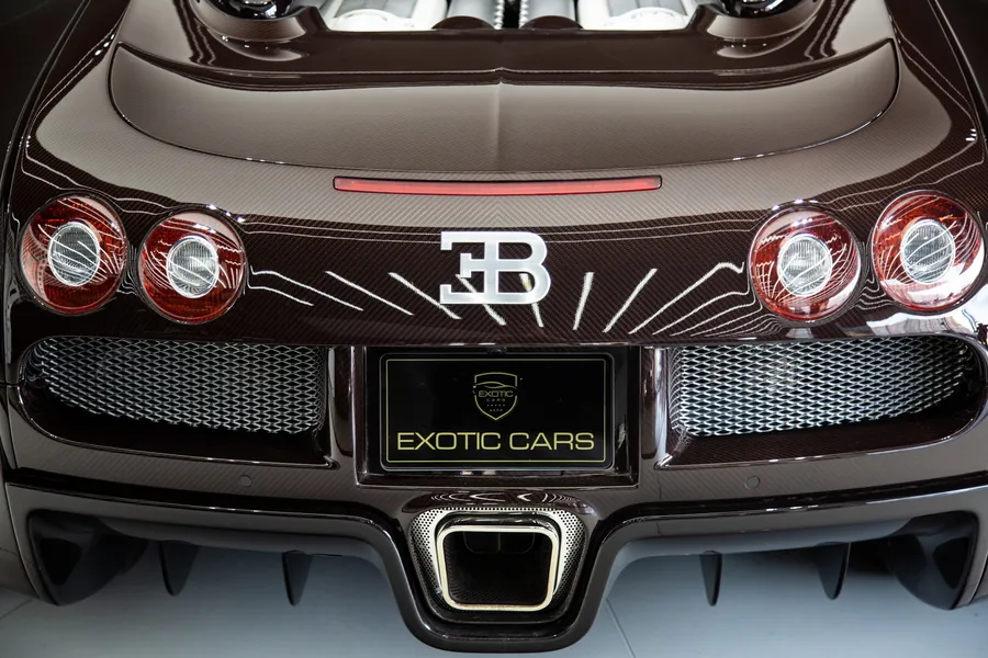 Bugatti Veyron for Sale by Number One Boats - Boats For Sale And Yachts ...