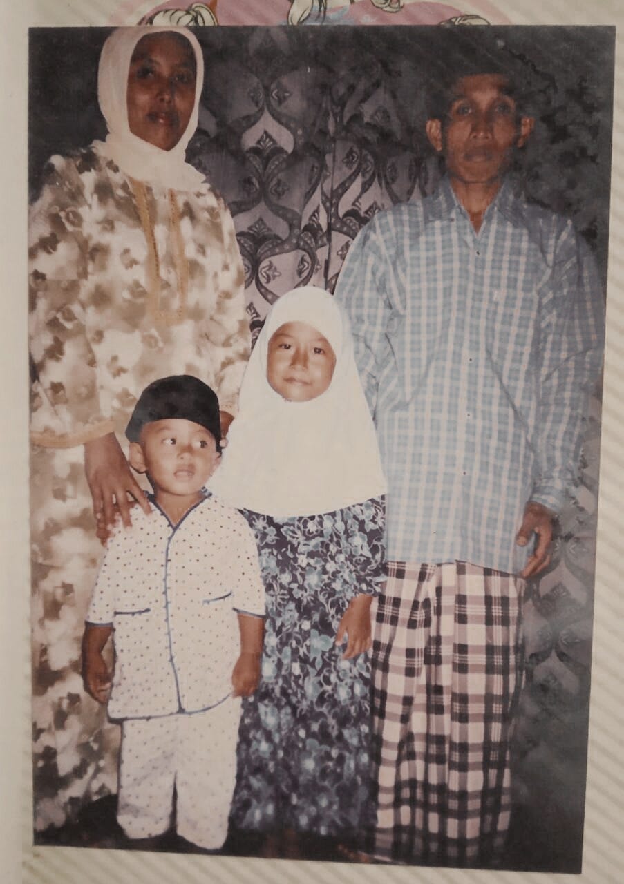 5 — Rumah. Kita bisa memesan bir, Tapi tak bisa… | by Miftahur Rohmah ...