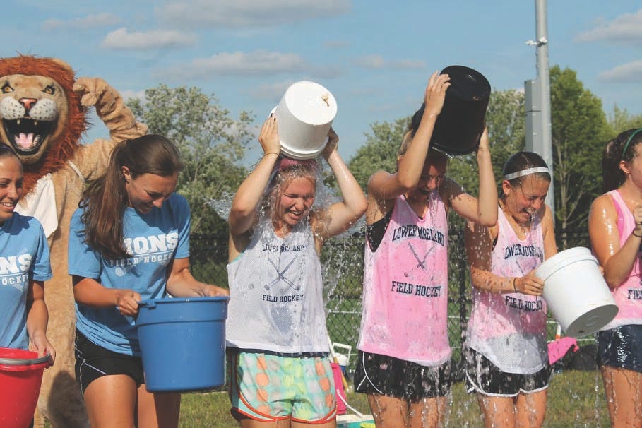 Ice Bucket Challenge Girls