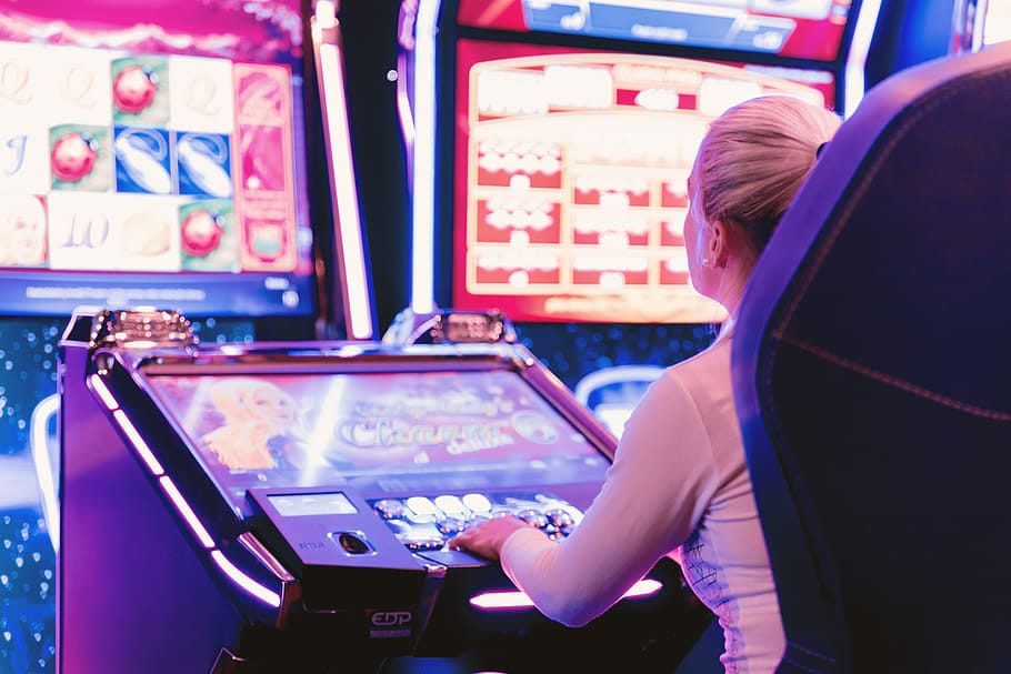 Medium Is Not A Slot Machine and Other Pieces of Advice | by Douglas ...