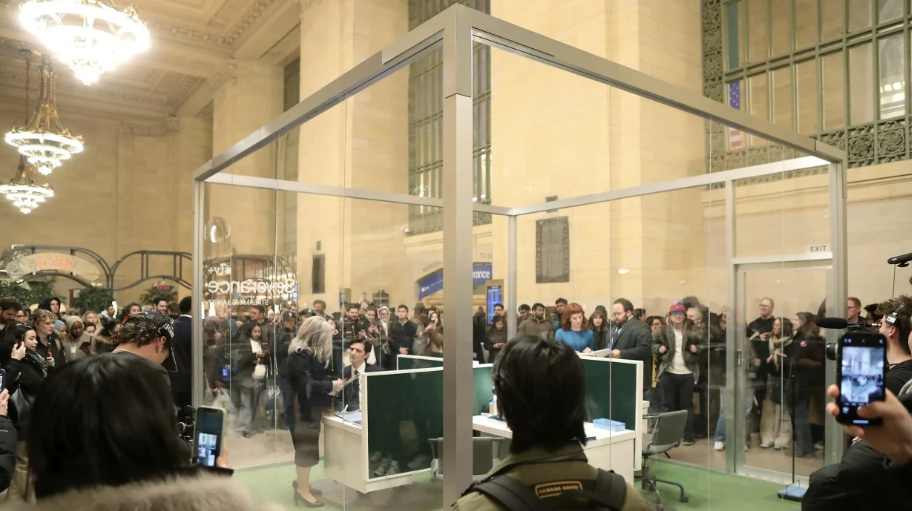 Thinking INSIDE the (Glass) Box. Sometimes, we need to think INSIDE the ...