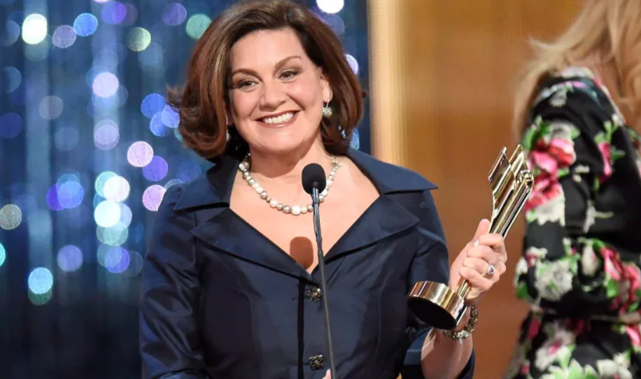 Lisa LaFlamme Deserves Better Than This | by Dr. Casey Lawrence | An ...