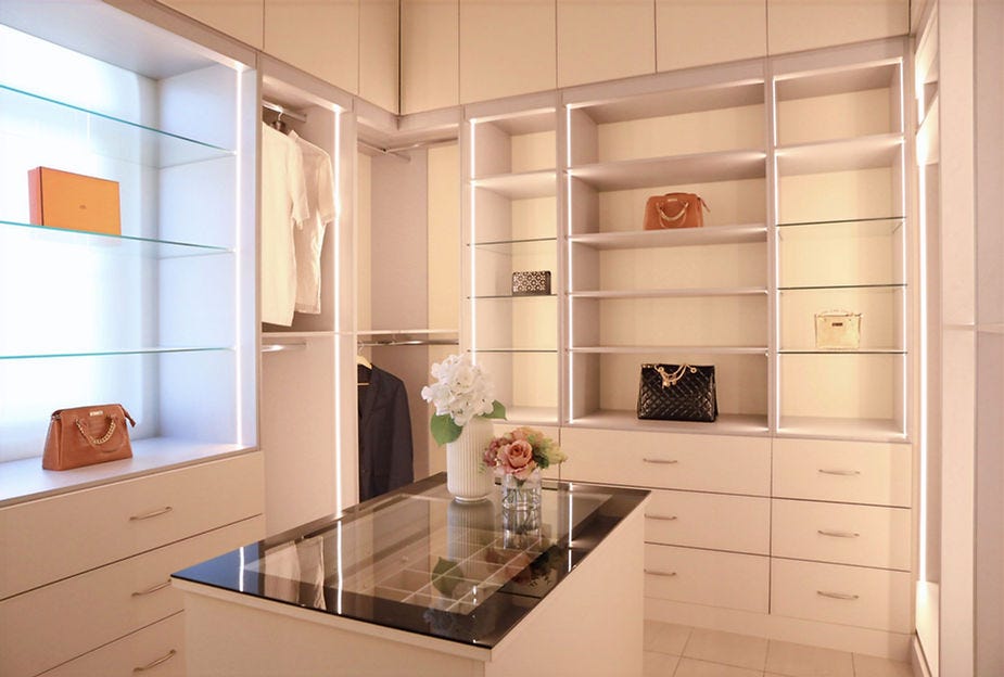 Discover the New Trends in Contemporary Walk-In Closets, their Luxury ...