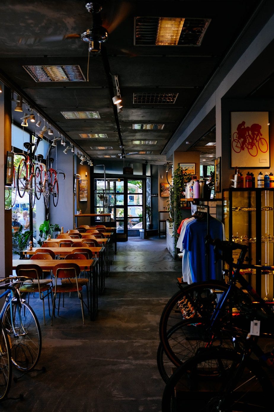 Set up Your New Business in Style with These Tips | by Tarah Mills | Medium