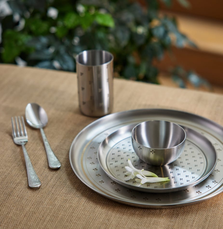 Wanna gift Handcrafted Dinner Set?-Arttdinox | by Arttdinoxx | Medium