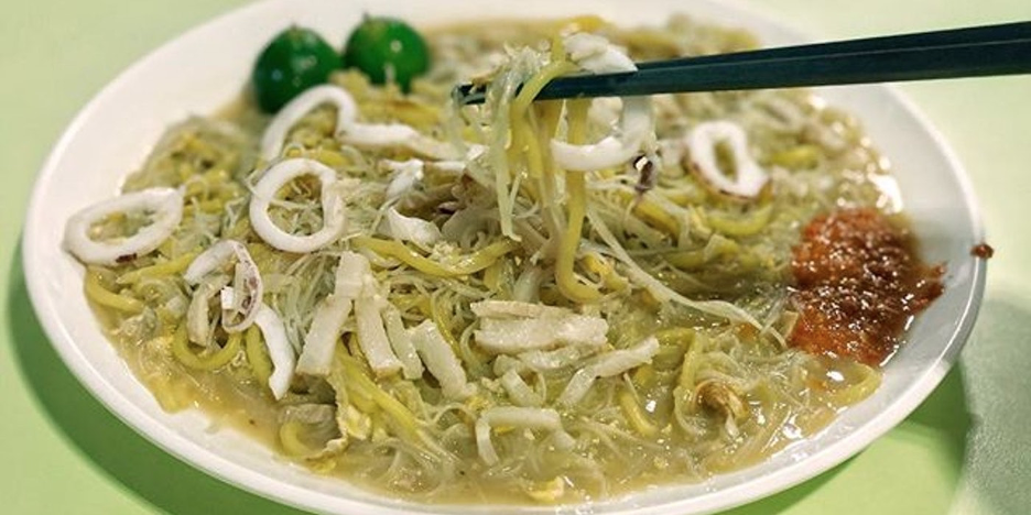 Top 4 Hokkien Mee in our Hawkers — WhyQ | by WhyQ | Medium