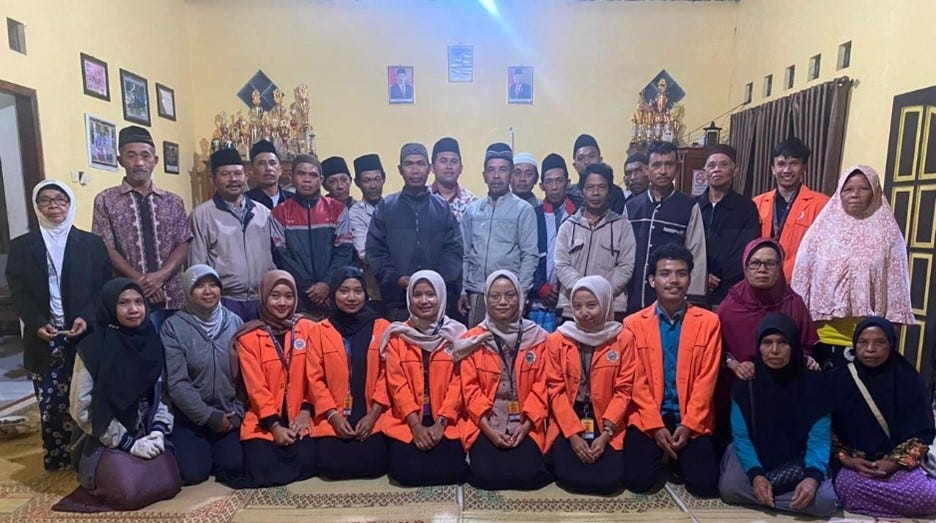 Mahasiswa KKN Universitas Ahmad Dahlan Gelar Penyuluhan Hipertensi dan Posyandu Lansia | by News ...