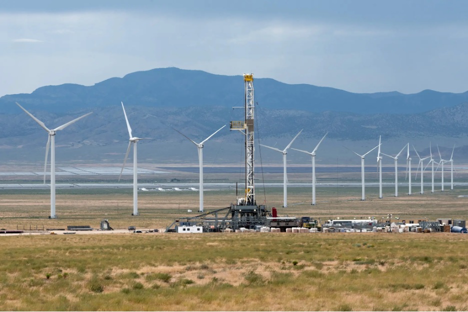 AI Top-of-Mind for 8.27.24 — Fracking AI | by dave ginsburg | AI ...
