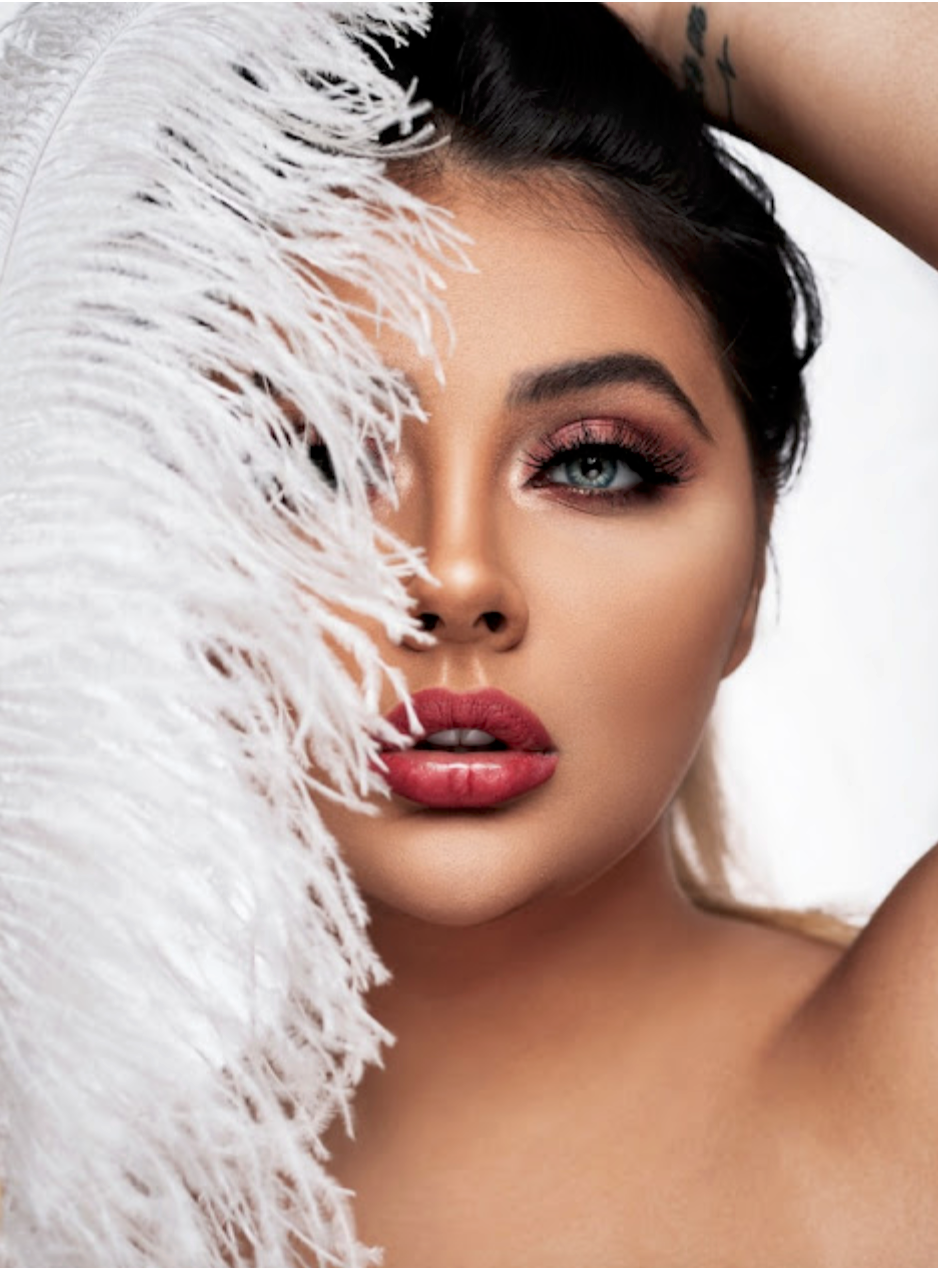 THE ULTIMATE GUIDE TO LIP ENHANCEMENT: PLUMP, JUICY LIPS ...