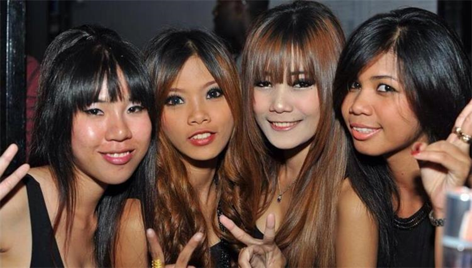 Tread carefully Thai bar girls can melt hearts and devour them for ...