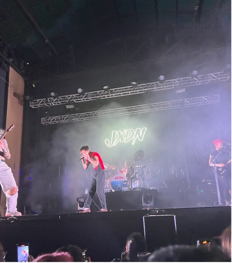Jxdn Concert Pauses Due to Fans Fainting. | by Courtney Brown | Medium
