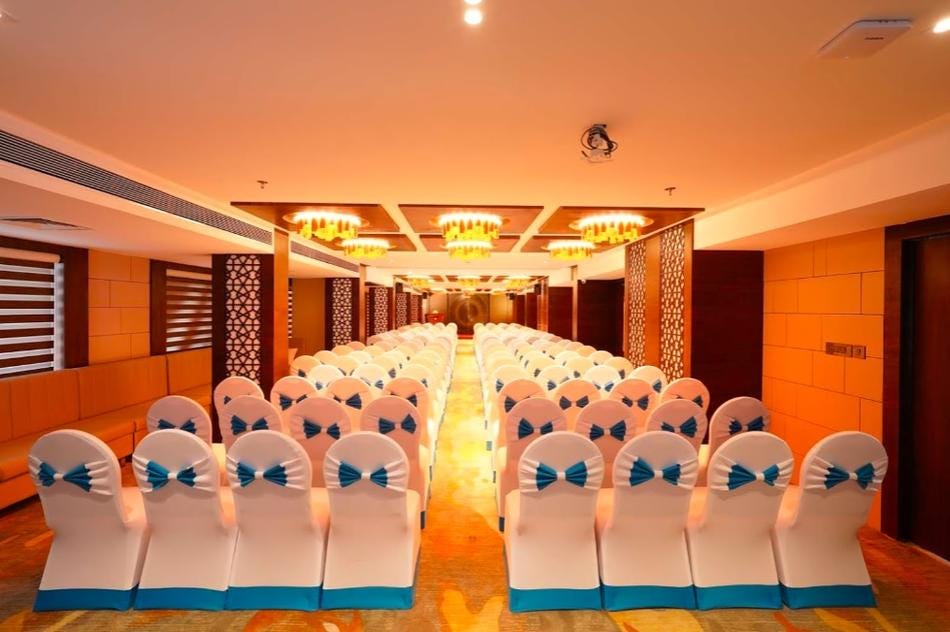 The Ultimate Guide to Choosing the Perfect Banquet Halls for Your ...