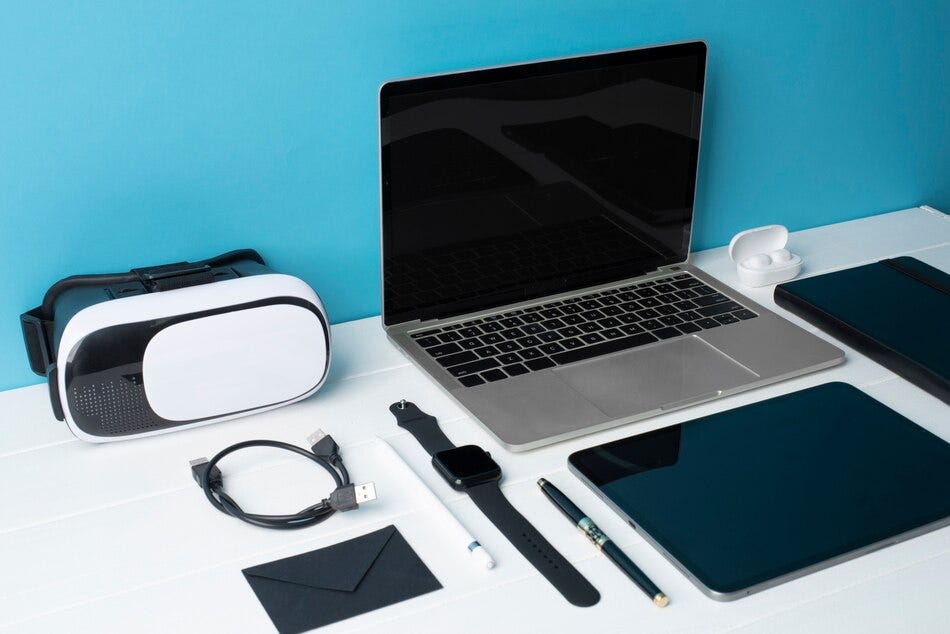 IOS INTERVIEW QUESTIONS DAY 84. Real-world Application of UIView… | by Pubudu Dilshan | Medium