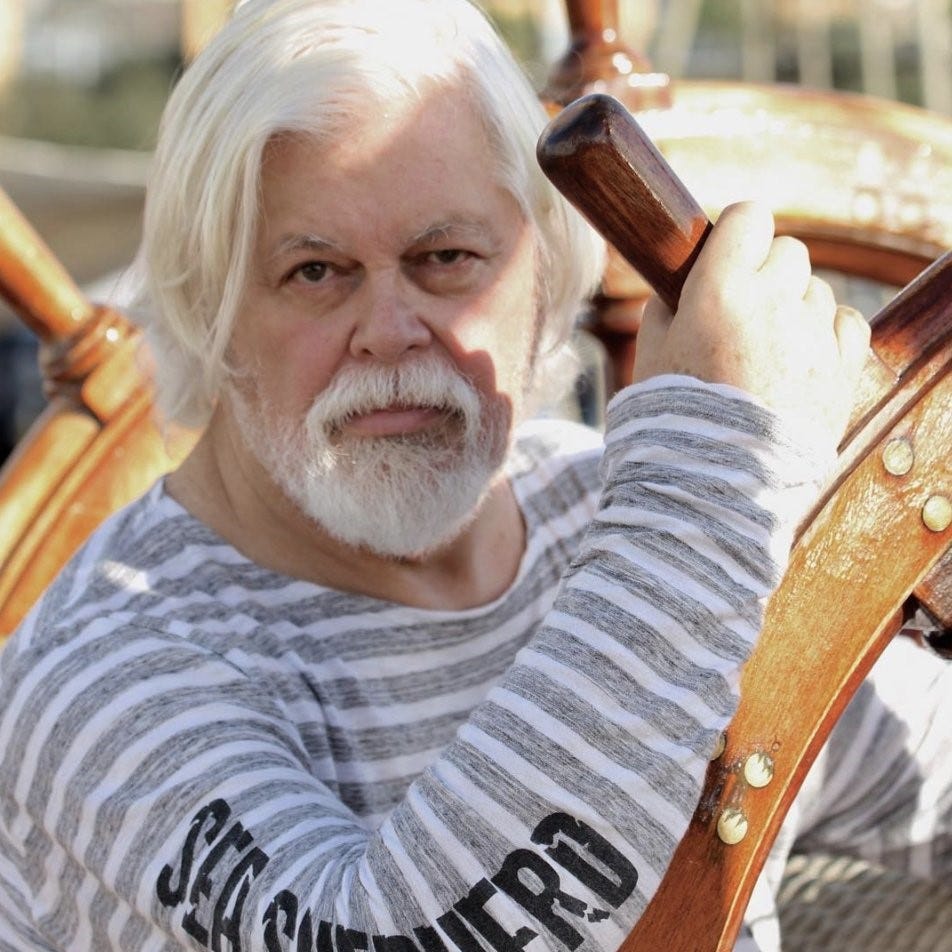 Paul Watson: Un Viaje por el Activismo Marino - La Pasión de - Medium