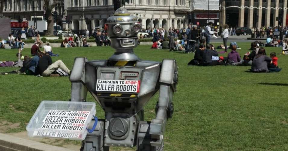 The Humans Behind the Bots.. What is a bot? | by Maria Velasquez | For ...