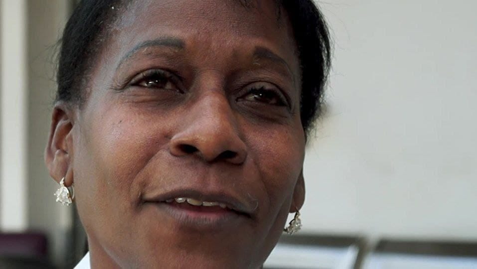 El pueblo cubano ama sus vacunas. Para ella no hay dolor más grande que ...