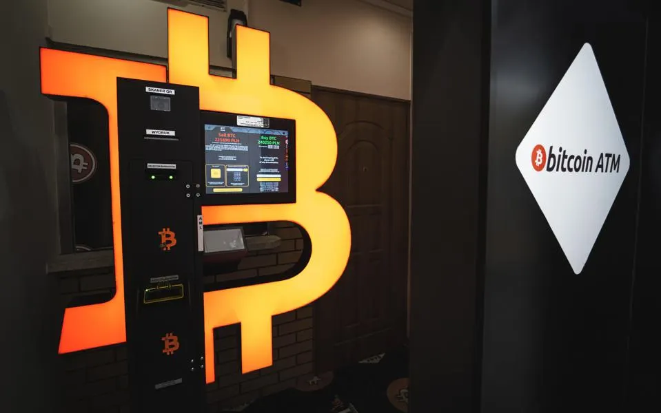 What are Bitcoin ATMs and how do they work? | by BitcoSat | Medium