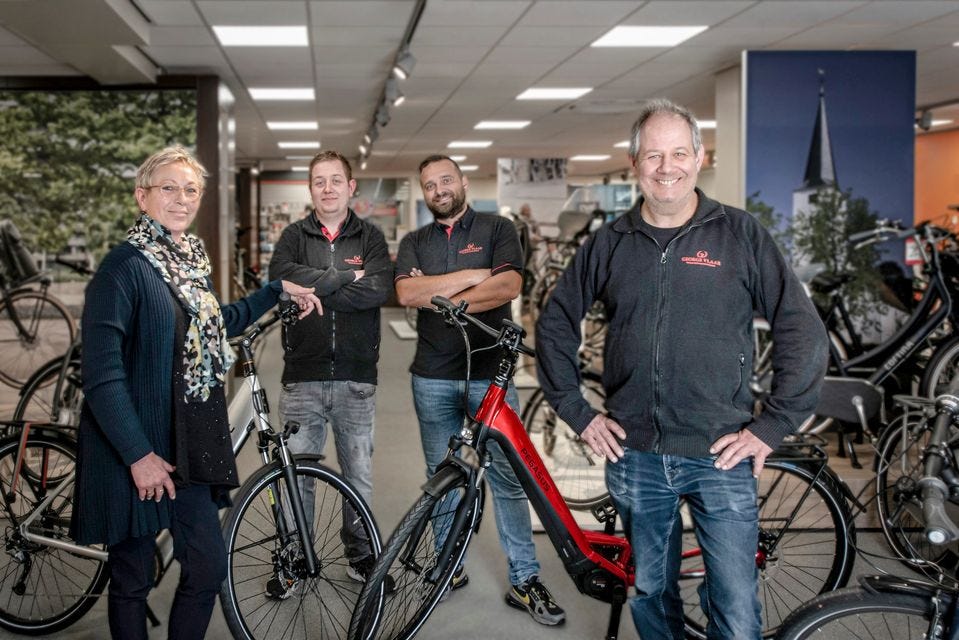 Welkom Bij George Vlaar Tweewielers | by Shahzaib Islam | Medium