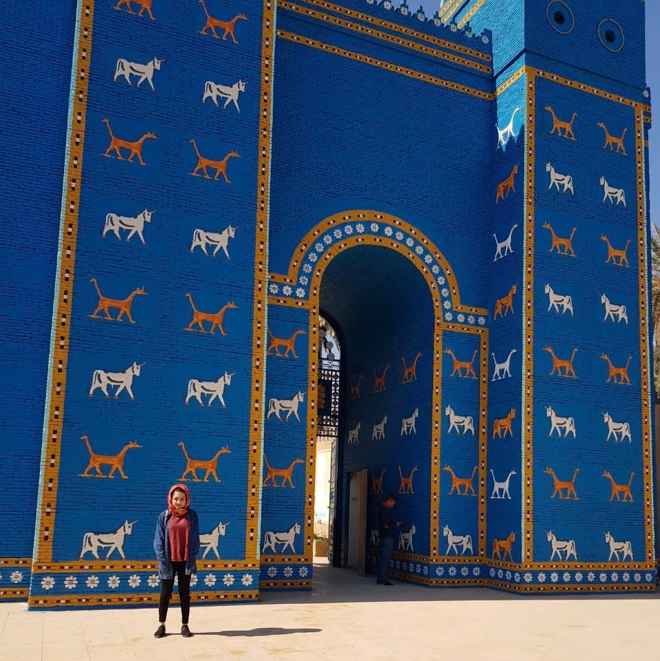 Guardians of Antiquity: The Majestic Walls of Babylon | by Factology ...