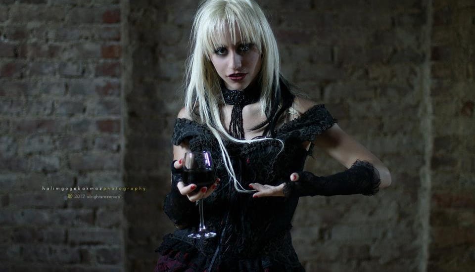 Simay Argento …… horror runs in the blood! | by David Black | Medium