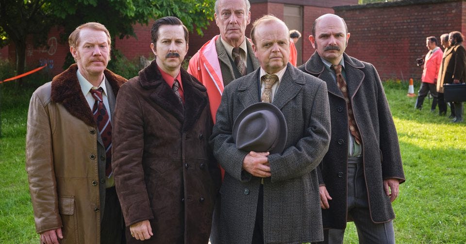 Uzun Gölge oyuncuları | Toby Jones ve Katherine Kelly’nin başrolleri ...