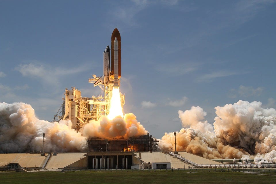 SPACE SHUTTLES: The Ultimate Vehicles | by Rahul Kumar | Medium
