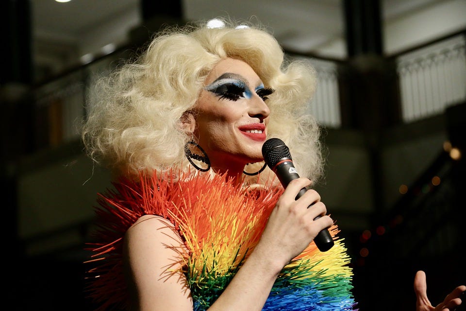 Drag: Construyendo una cultura de la deconstrucción | by Juan José ...