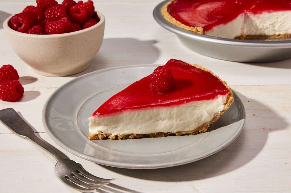 No Bake Cheesecake w/Raspberry Sauce - Shutter Bug - Medium