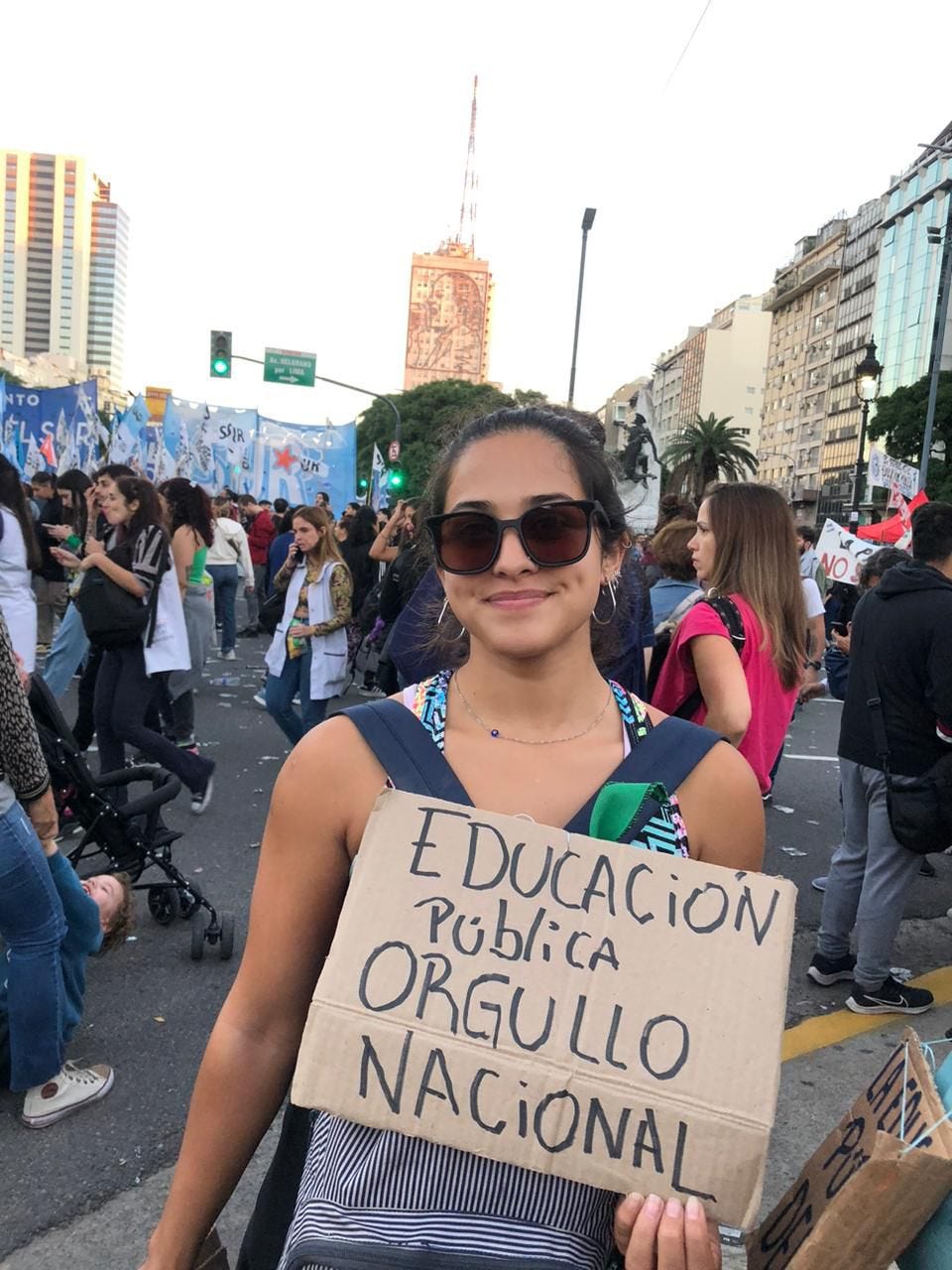 MARCHA EN DEFENSA DE LA UNIVERSIDAD PÚBLICA | by Zoe Castro | May, 2024 ...