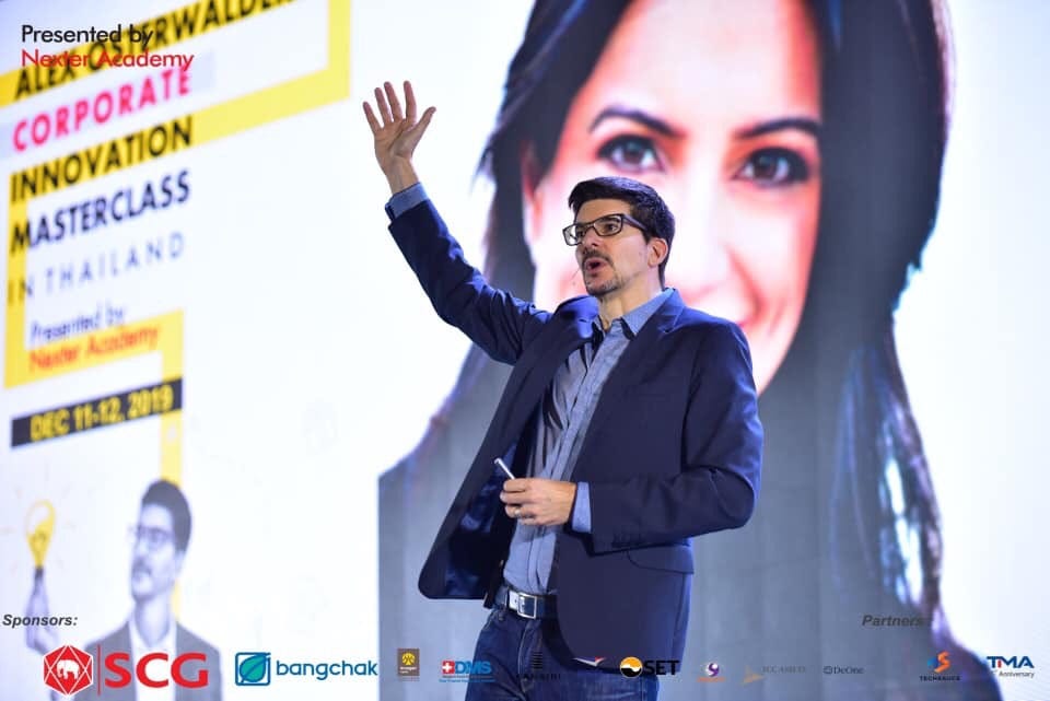 นำเสนออย่างไรไม่ให้น่าเบื่อ ตามสไตล์ของ Alex Osterwalder ผู้คิดค้น Business Model Canvas | by ...