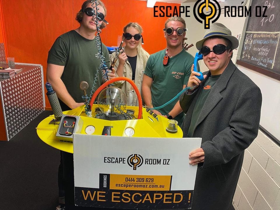 Social Media Campaign - Escaperoomoz - Medium
