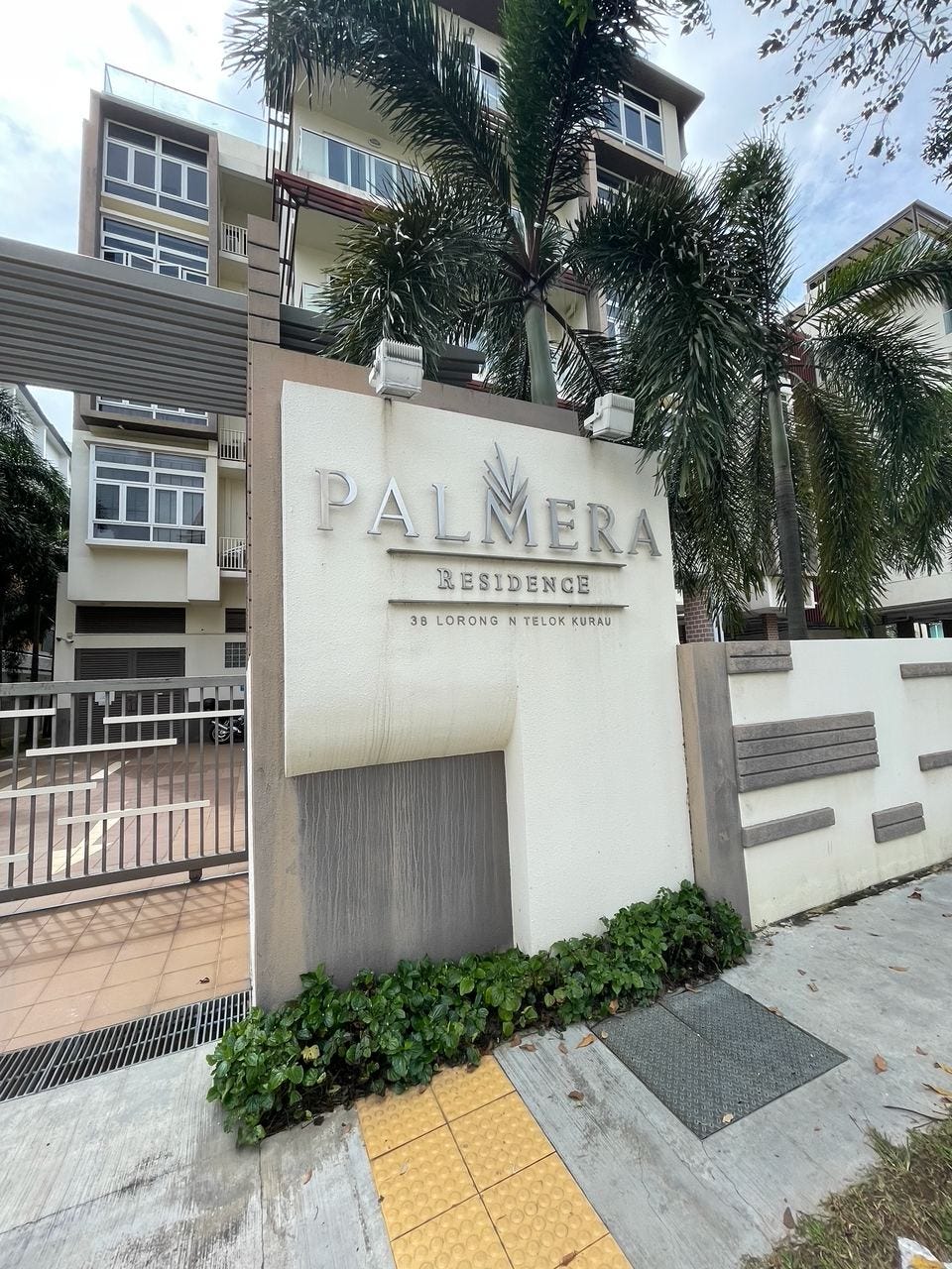 Palmera Residence: Not impressed 🤨 | by Denya | Banana-lemon Singapore