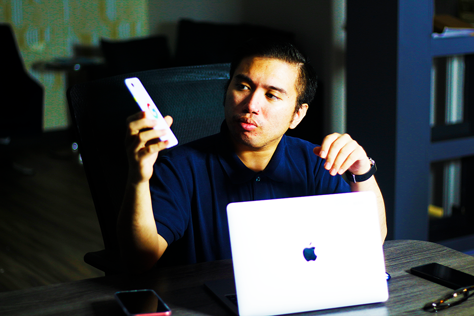 Why Are You Still Texting Me?. When they break your heart and try to… | by Joseph Mayuyo ...