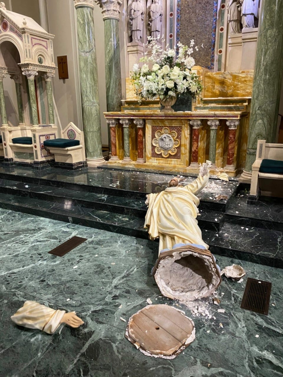 What happens when a Christian theologian discovers that God is dead ...
