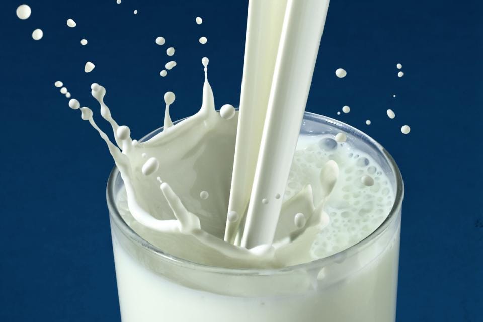 What are the Health Benefits of Skimmed Milk? | by GajMilk | Medium