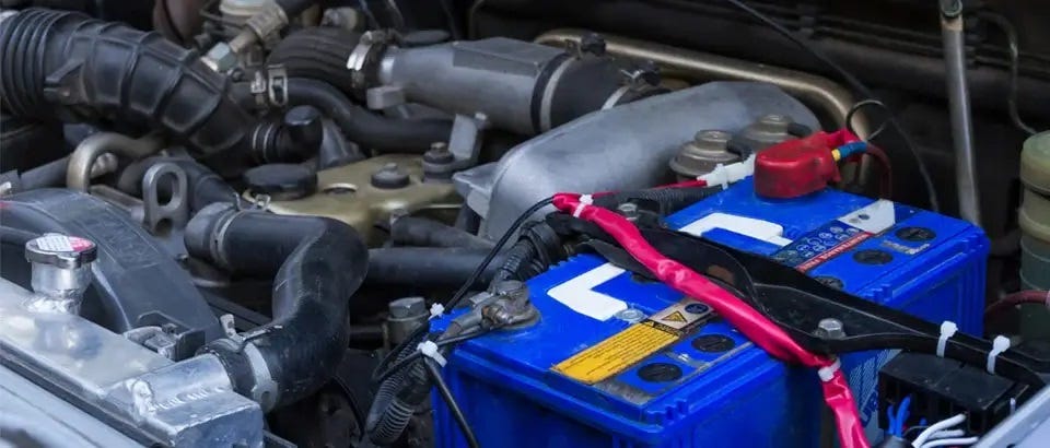 The importance of properly handling a car battery. Know the terminals ...