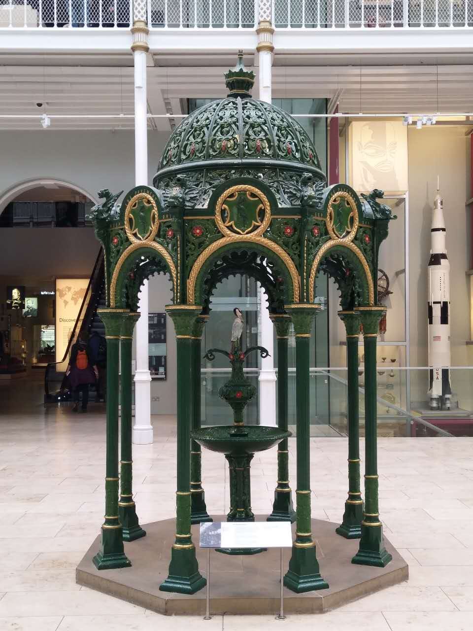 Green. Green gives an infinite sense of… | by Yiran LI | Medium