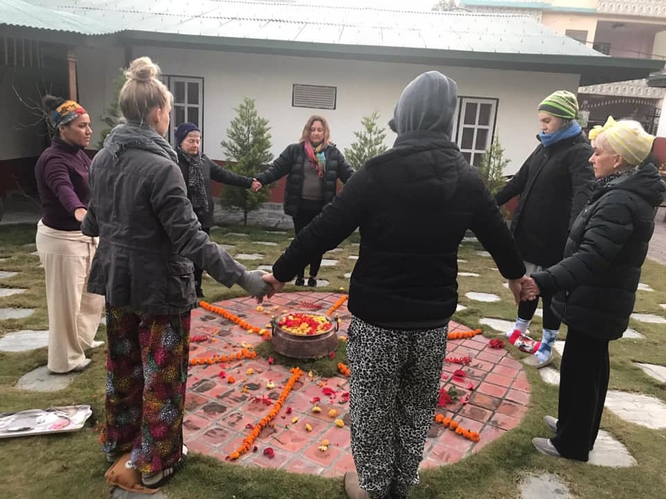 Collective Rising | What happens during a Sound Healing Session? | by ...