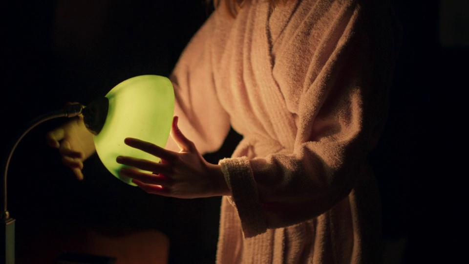 THE MOST SURREAL SCENE OF TV.. In episode 6, Normal People a scene ...