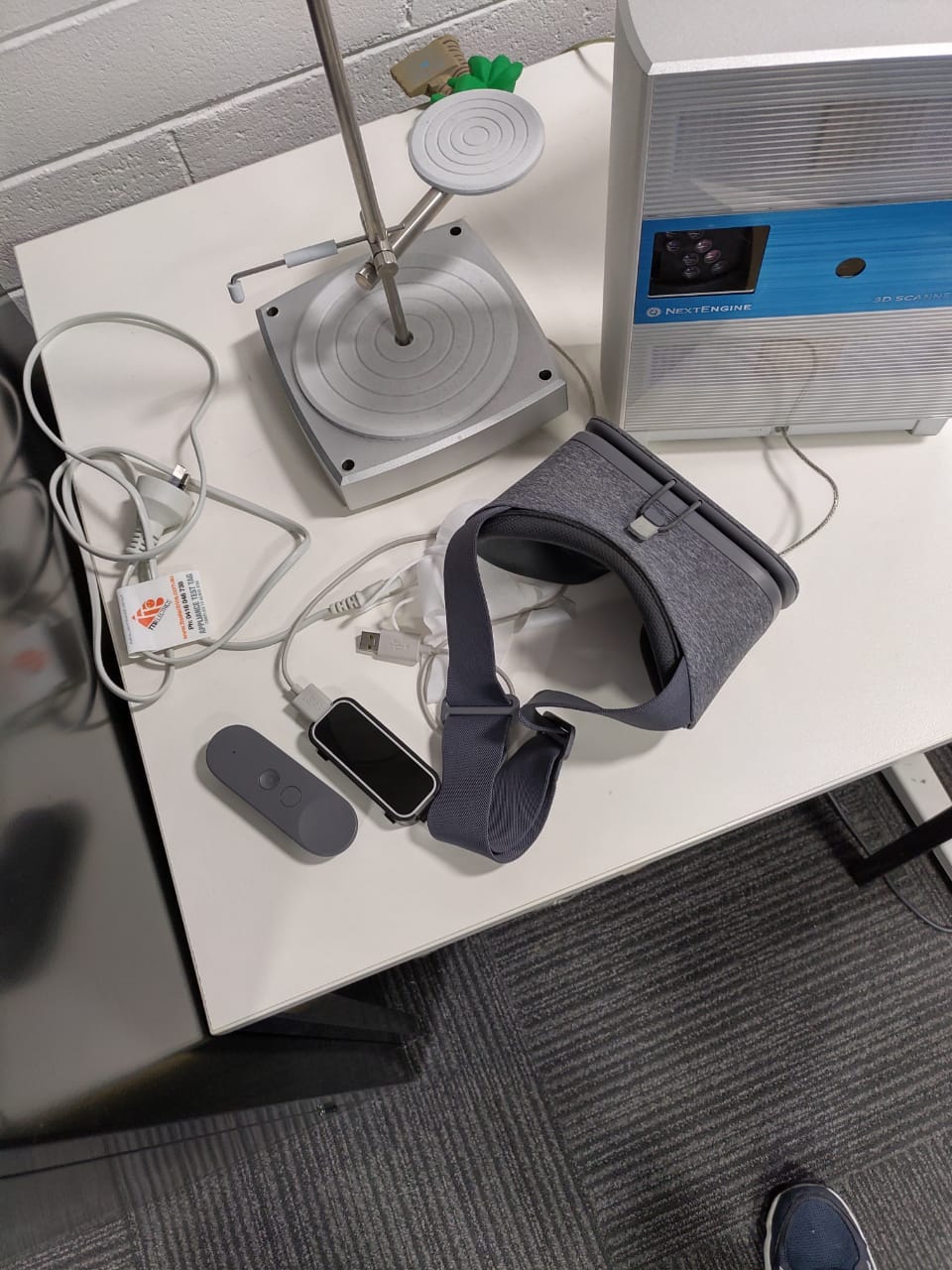 Google Daydream. How I daydreamed by using this little… | by Dinuka ...
