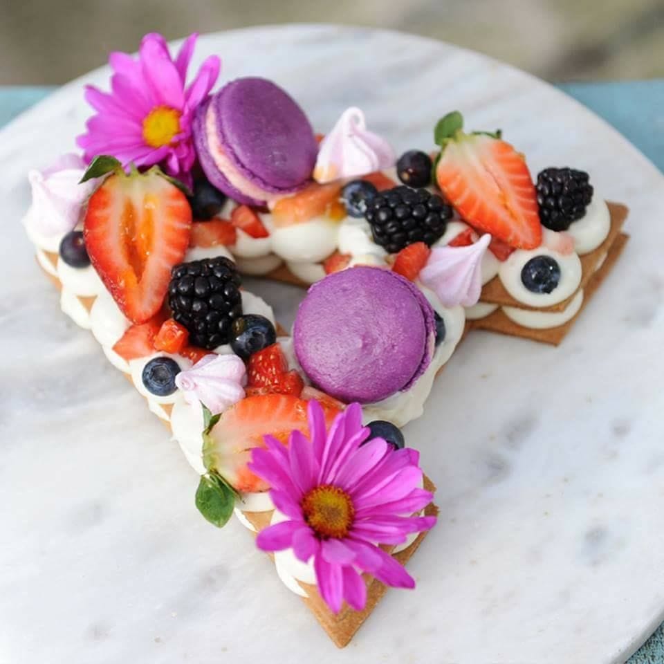 The Hottest 2018 Cake Trend: The Tart Cake | by Purity Wambui | Medium