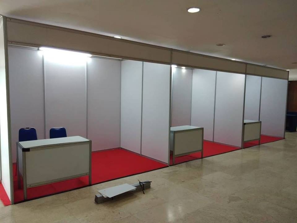 stand r8 tangerang 081316140397. jual dan sewa partisi pameran, sewa… | by dewi kontraktor | Medium