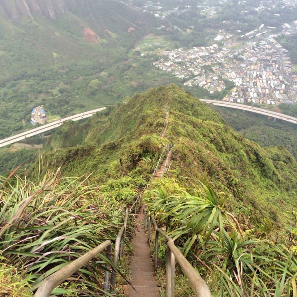 Stairway to Heaven: 9 tips for climbing Oahu’s Haiku Stairs | by julian ...