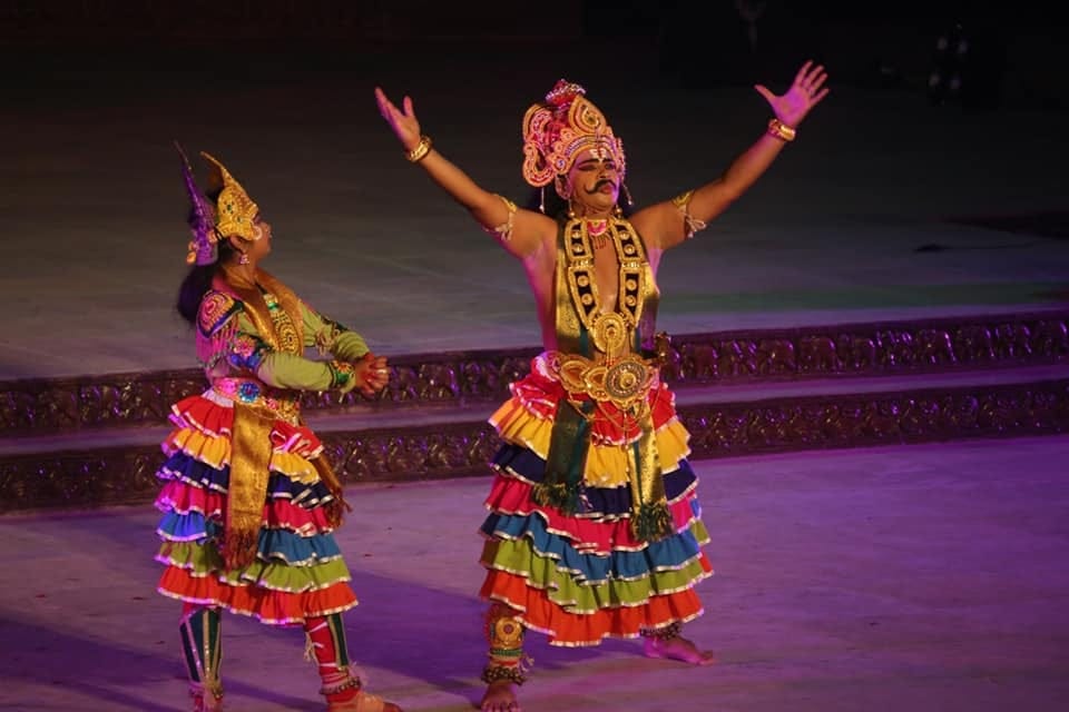 DAY 4 ||Odissi || Tridhara, Ganjendra Panda and group enthralled the ...