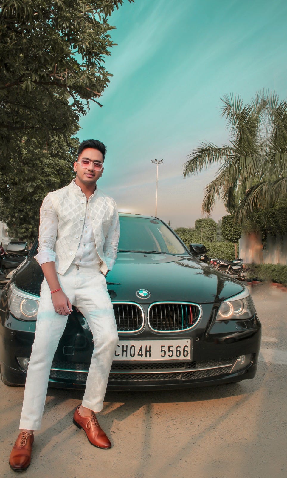 Unleashing the Art of Make-up: The Story of Saurav Kumar, a Make-up Artist Par Excellence. | by ...