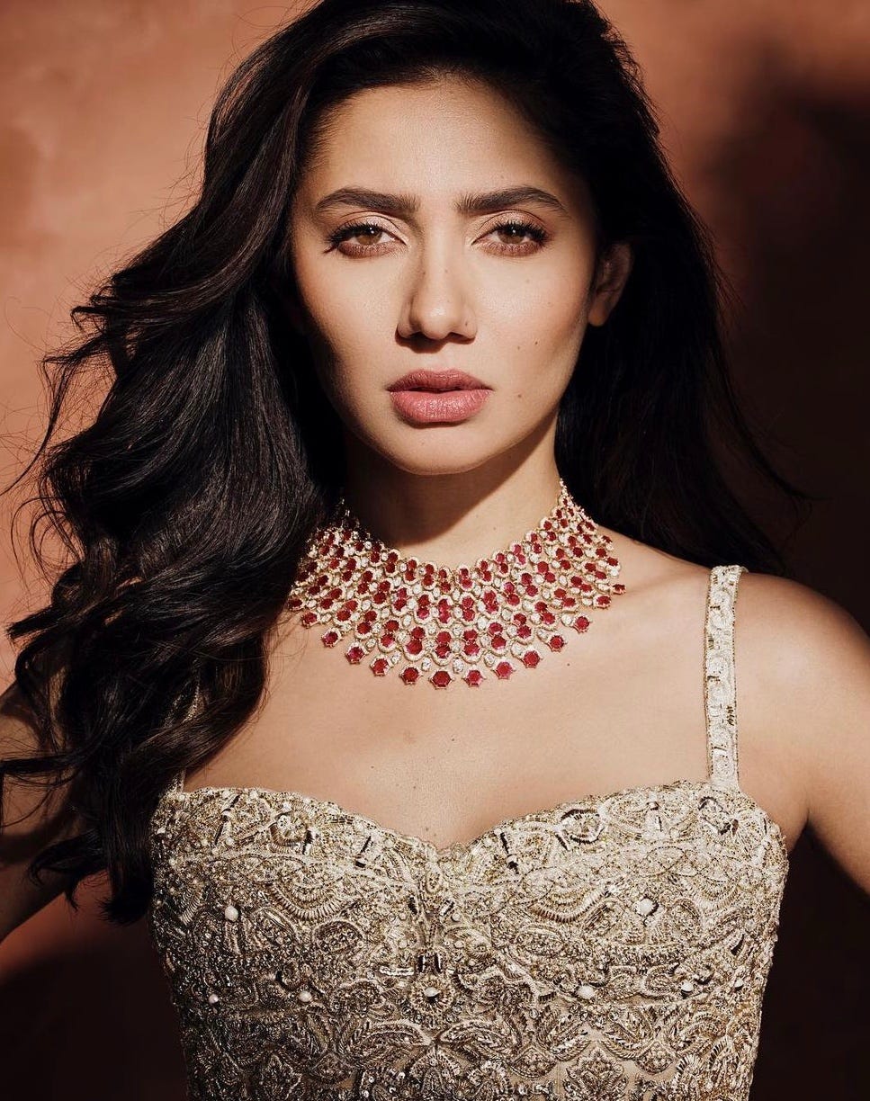 Jo Bachay Hain Sung Samait Lo: Netflix’s First Magnum Opus from Pakistan | by Mahwash Ajaz | Medium