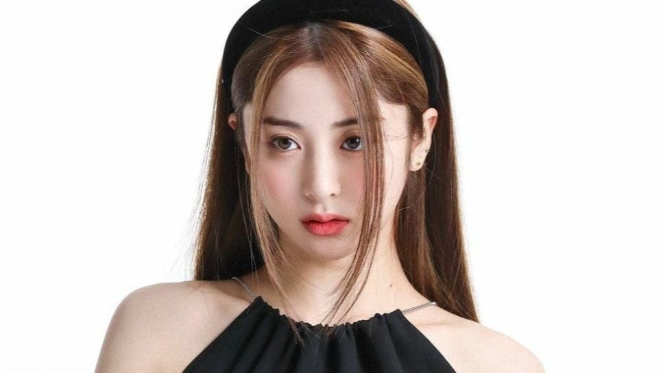 Ellena Soedira Hasta - Ellena's - Medium