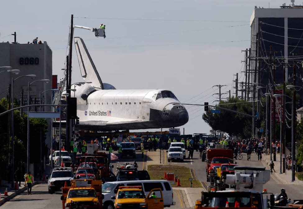 How a Space Shuttle Traveled Through the Streets of Los Angeles | by ...