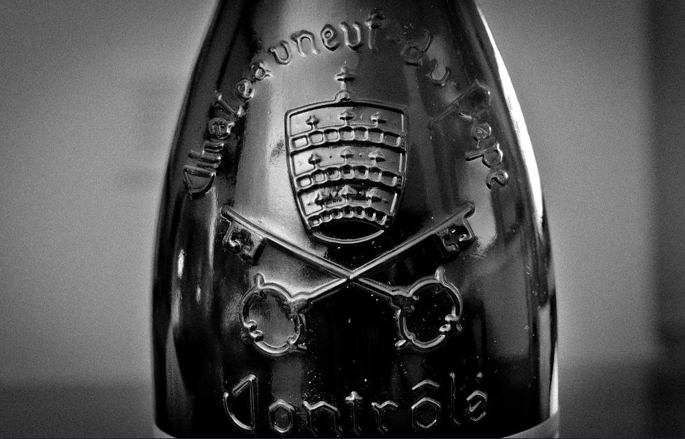 On Châteauneuf-du-Pape bottles, what does the embossed crest tell us ...